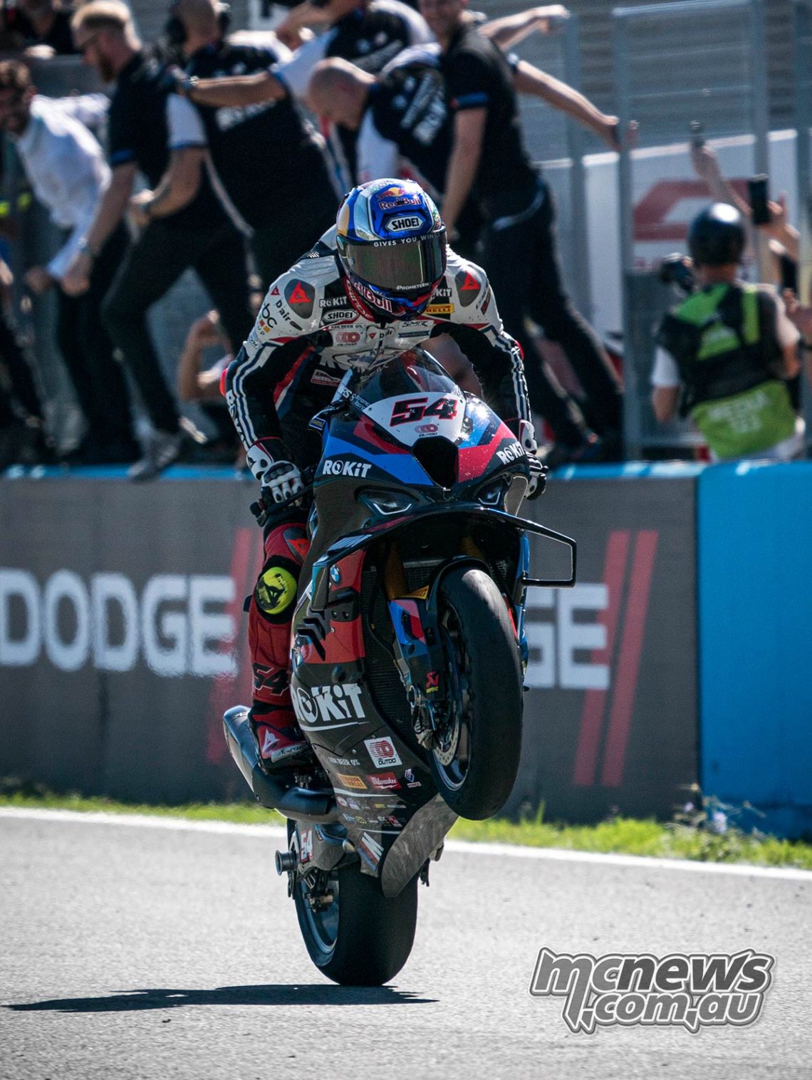 Toprak Razgatlioglu and BMW celebrate WorldSBK Title win | MCNews