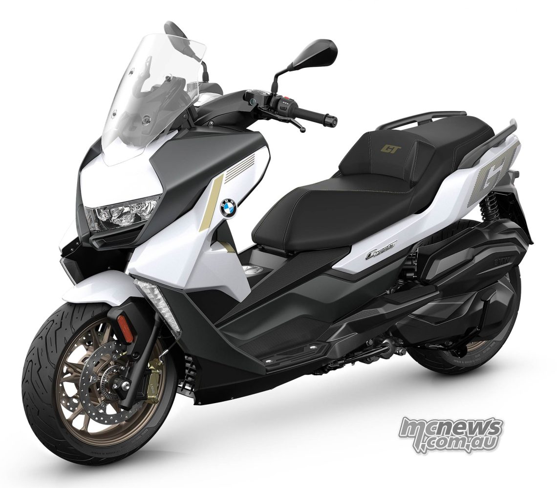 BMW C 400 GT and BMW C 400 X score more standard kit for 2025 | MCNews