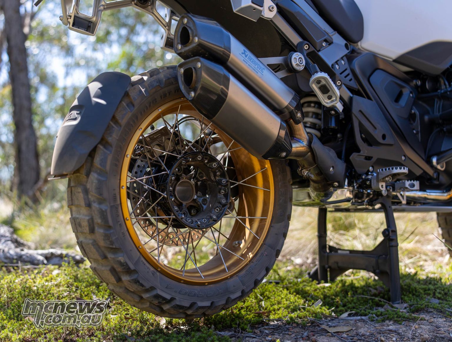 BMW R 1300 GS Adventure Trophy X Review | Motorcycle Test | MCNews