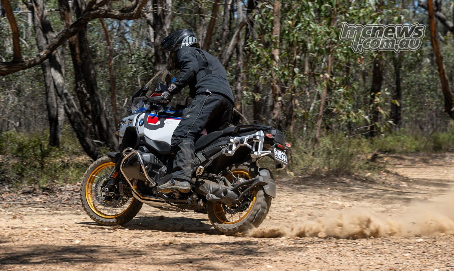BMW R 1300 GS Adventure Trophy X Review | Motorcycle Test | MCNews