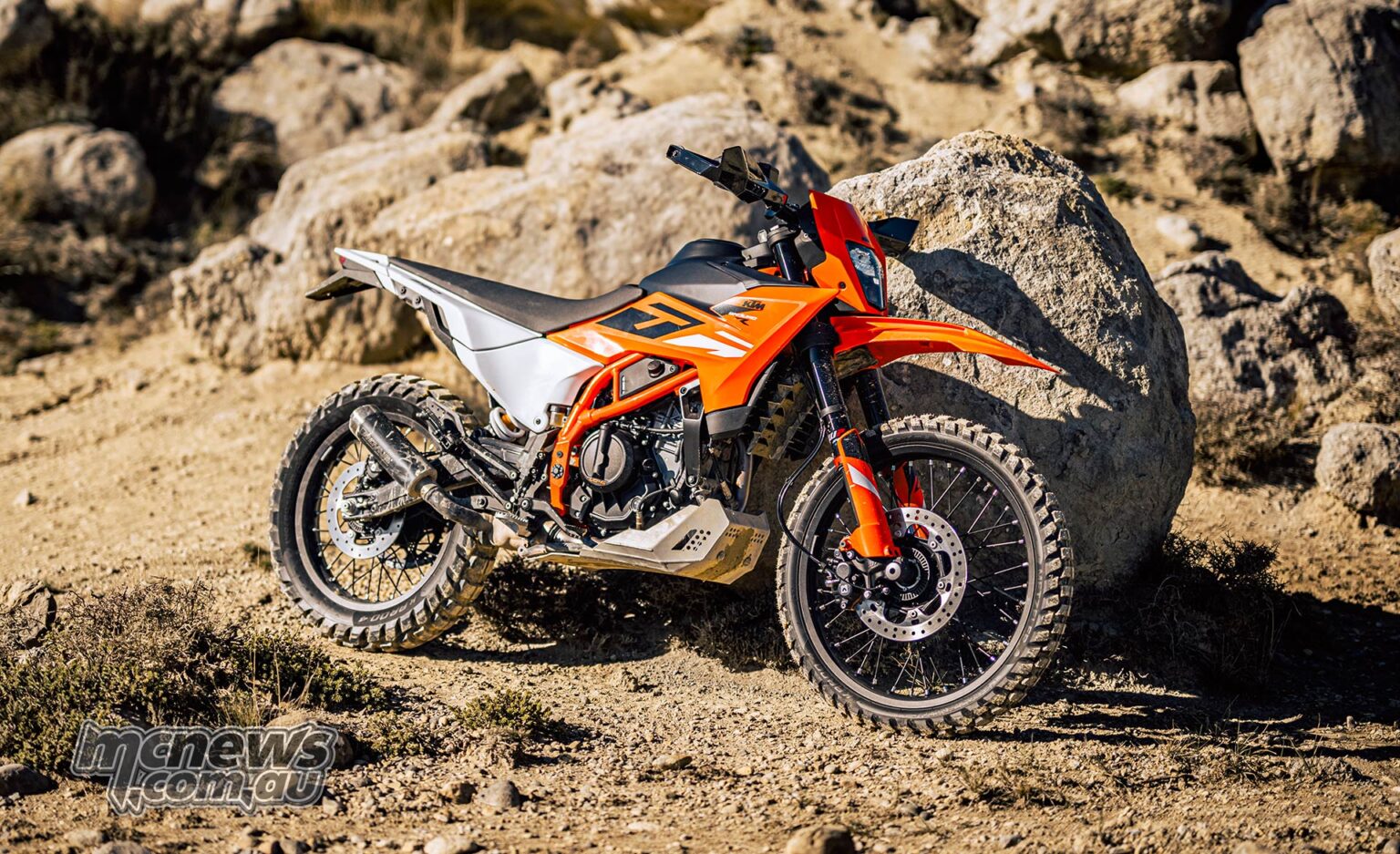 KTM 390 Enduro R revealed ahead of new 2025 390 Adventure range | MCNews
