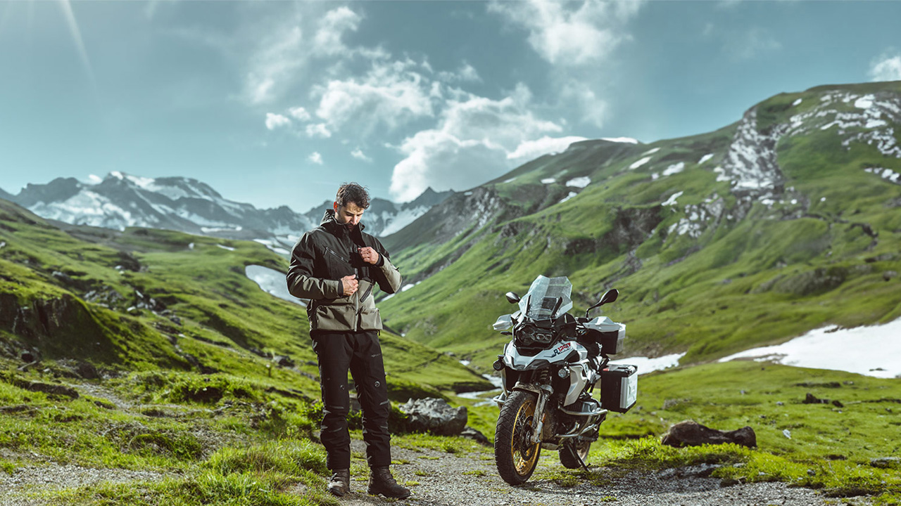 New generation Ixon Etna Adventure Jacket available now | MCNews