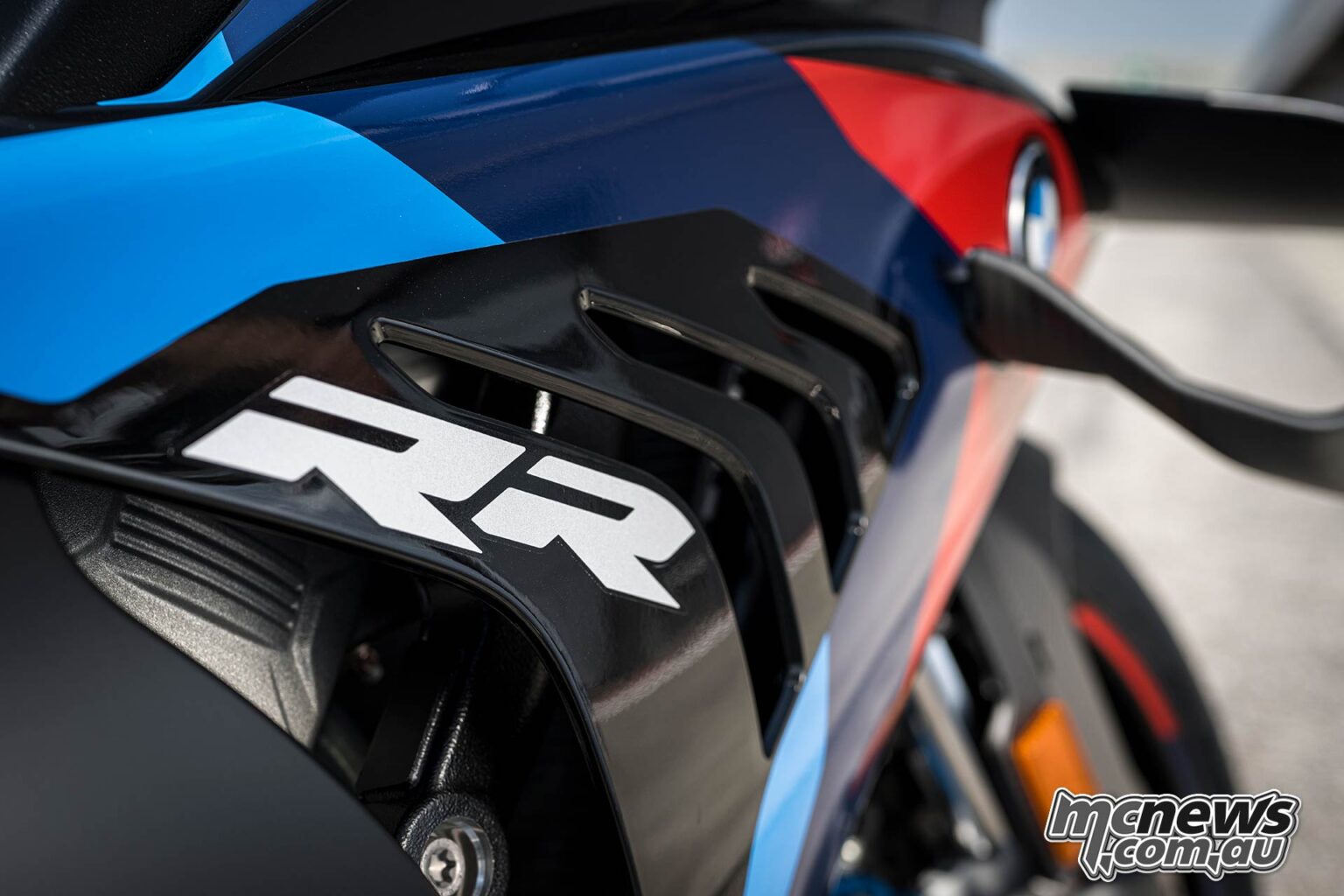 BMW M 1000 RR Review | Motorcycle Test | MCNews