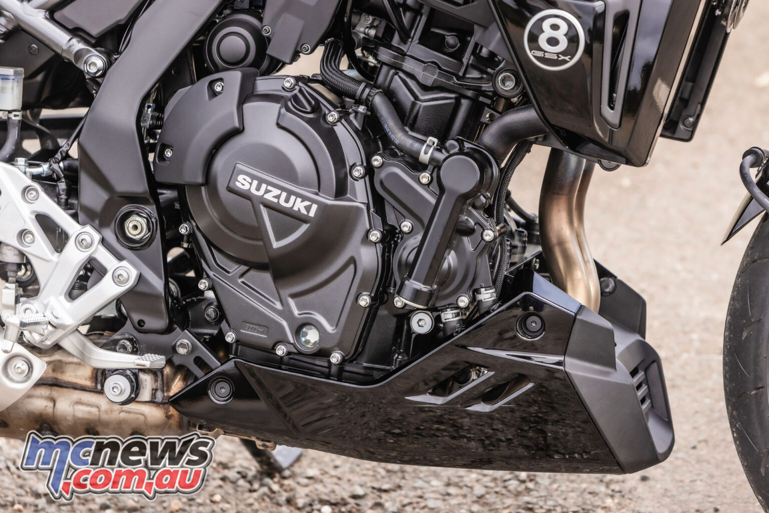 Suzuki takes the GSX-8 platform retro with new GSX-8T & GSX-8TT | MCNews