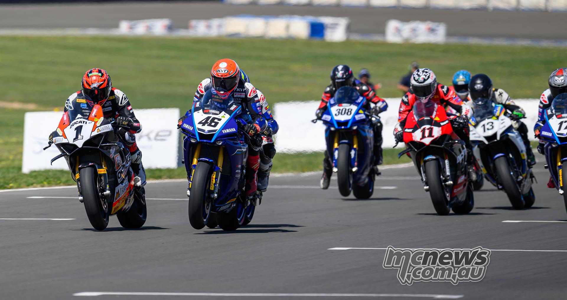 Mike Jones leads home a Yamaha 1-2-3-4 in opening Superbike bout at One ...