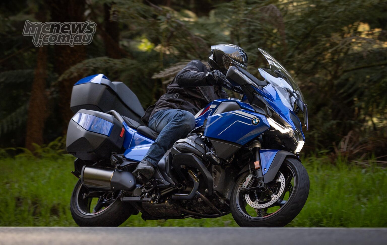 BMW R 1300 R, R 1300 RS & R 1300 RT ridden & rated | MCNews