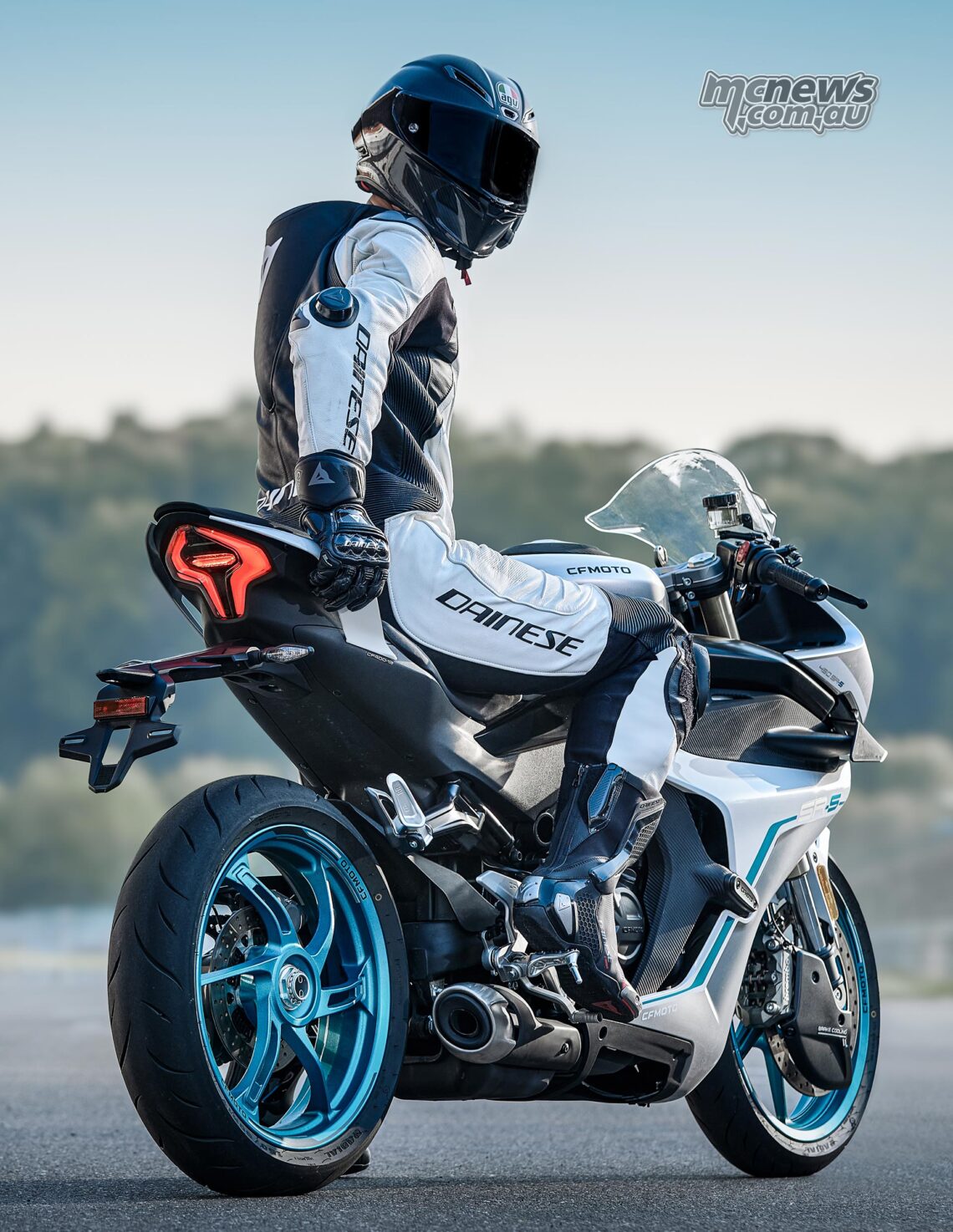 CFMOTO 450 SR-S gets 10% power boost for 2026 | MCNews
