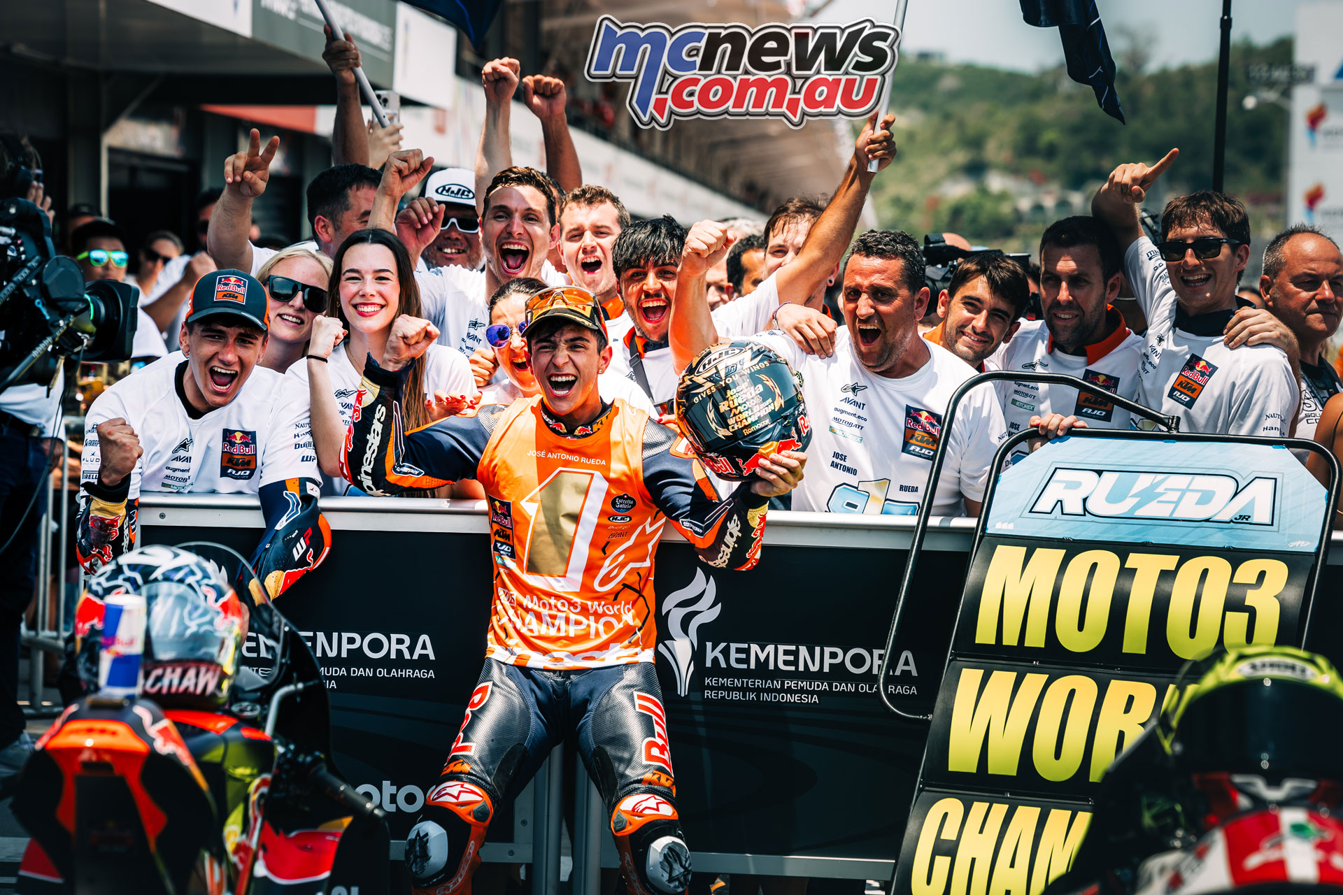 Rueda wraps up 2025 Moto3 title with four rounds to spare | MCNews