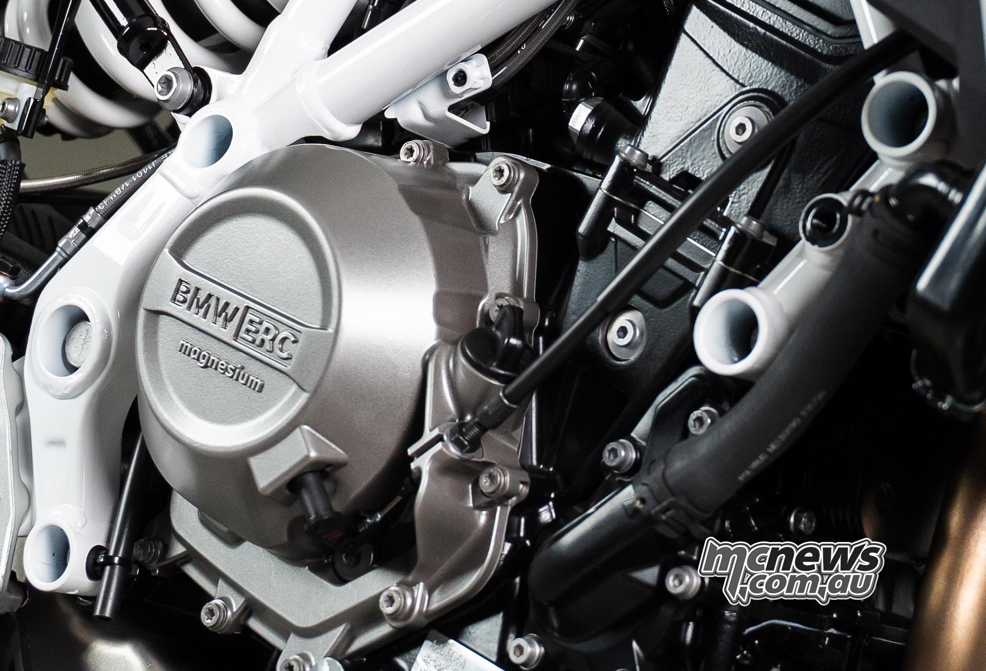 BMW unveils learner-legal F 450 GS with optional centrifugal clutch ...
